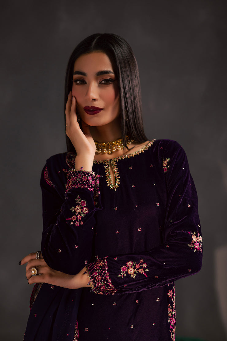 Jahanara 3Pc - Velvet Luxe Pret